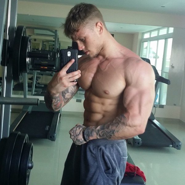 Muscle Selfies Page 13 Bodybuilders Inc