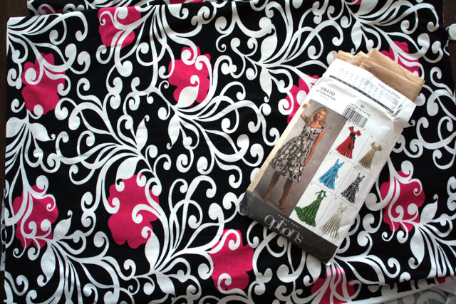 Vogue Patterns MISSES' DRESS 8470 pattern review by BenaeQuee