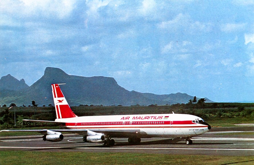 Photo 1 of 282, Set 6 Air Mauritius - Air Transat
