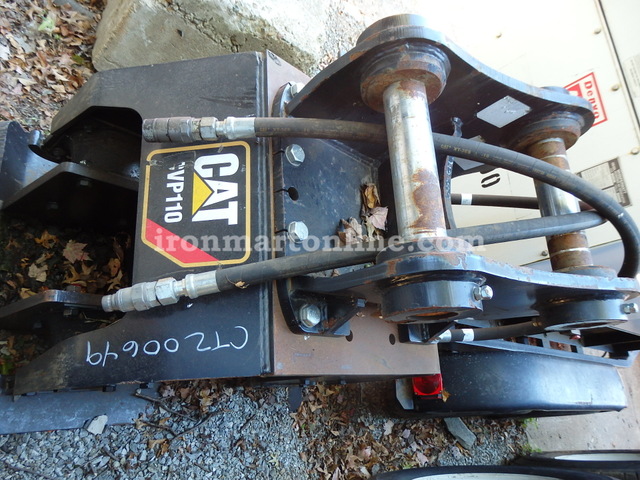 CAT CVP110 Vibratory Plate Compactor Attachment