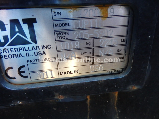 CAT CVP110 Vibratory Plate Compactor Attachment