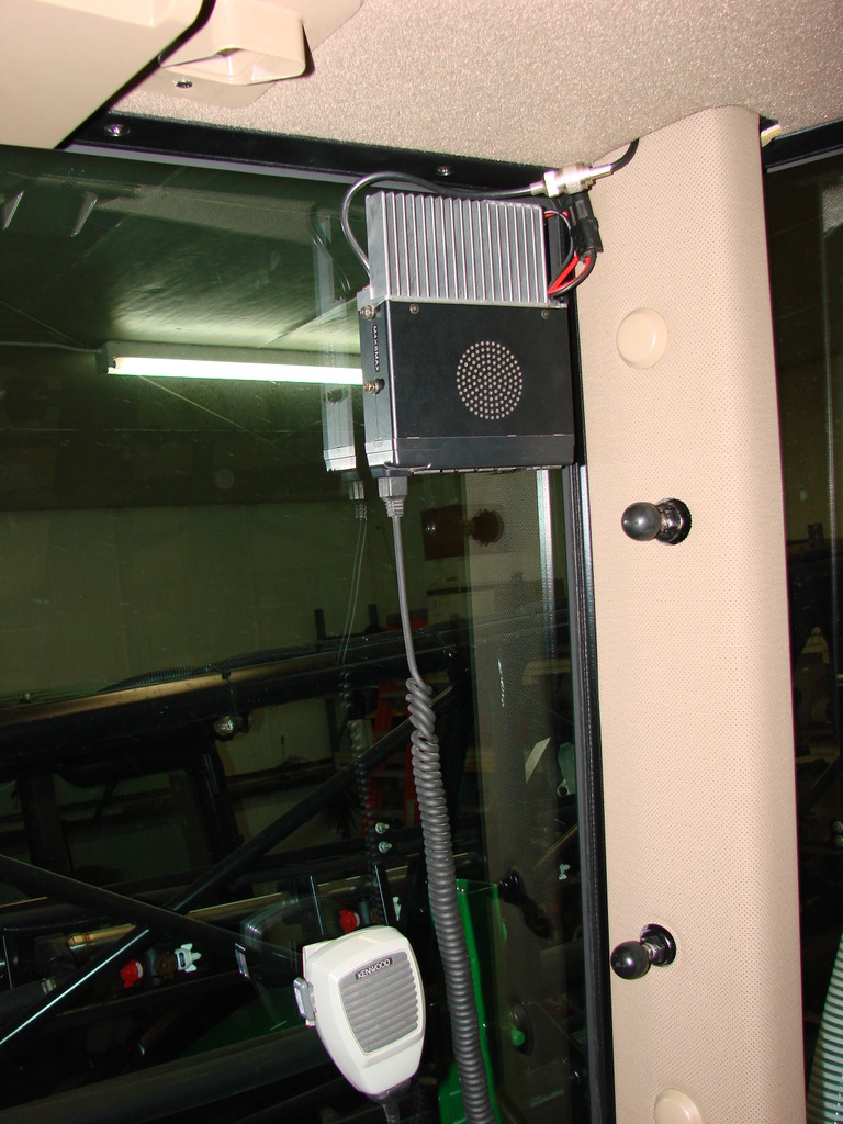Viewing a thread - mounting 2 way radio in S680
