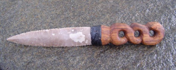 "Neolithic Flint Dagger" (pics) - PaleoPlanet