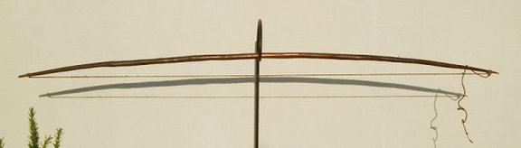 African Bow and 2 Arrows (photos) - PaleoPlanet