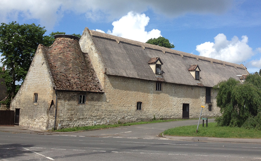 GC6KFMV History of Burwell - The Old Manor & The Maltings (Traditional ...