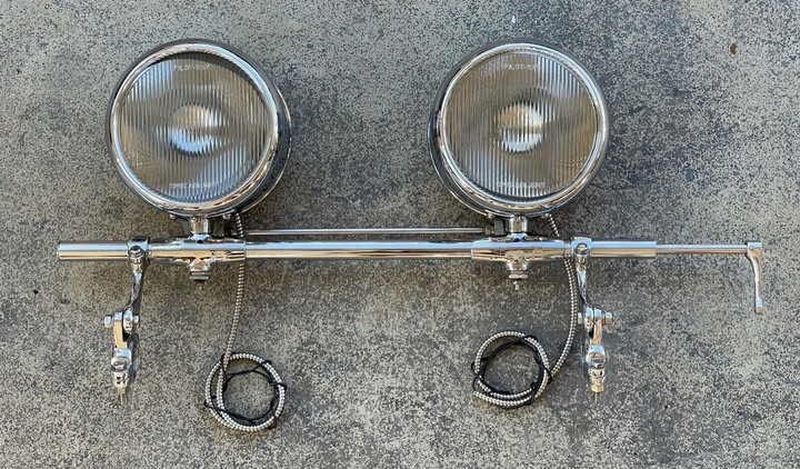 Photo 1 of 90, Pilot-Ray Automatic Driving Lamp