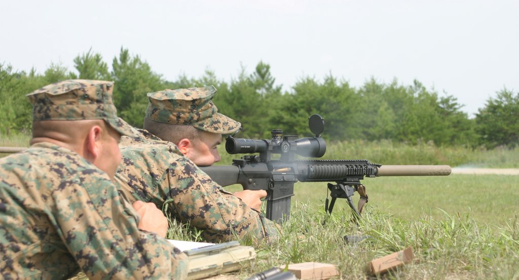 US Marines with their new Mk11.........link and pics > Rifles, Uppers ...
