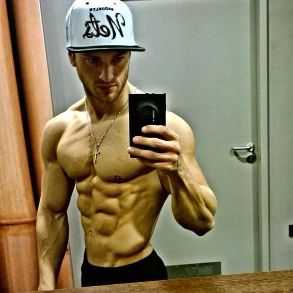 Muscle Selfies - Page 10 - Bodybuilders Inc.