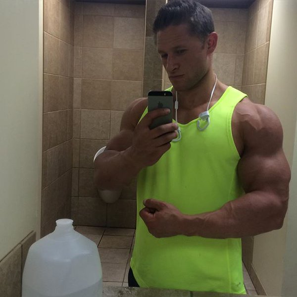 Muscle Selfies - Page 13 - Bodybuilders Inc.